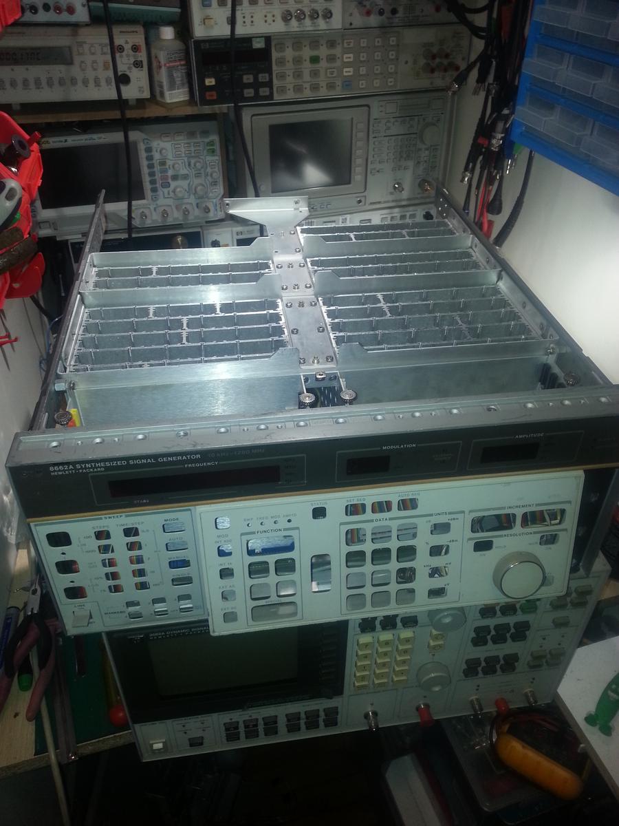 HP8662A Synthetized Signal Generator - Part 1 - Whatever